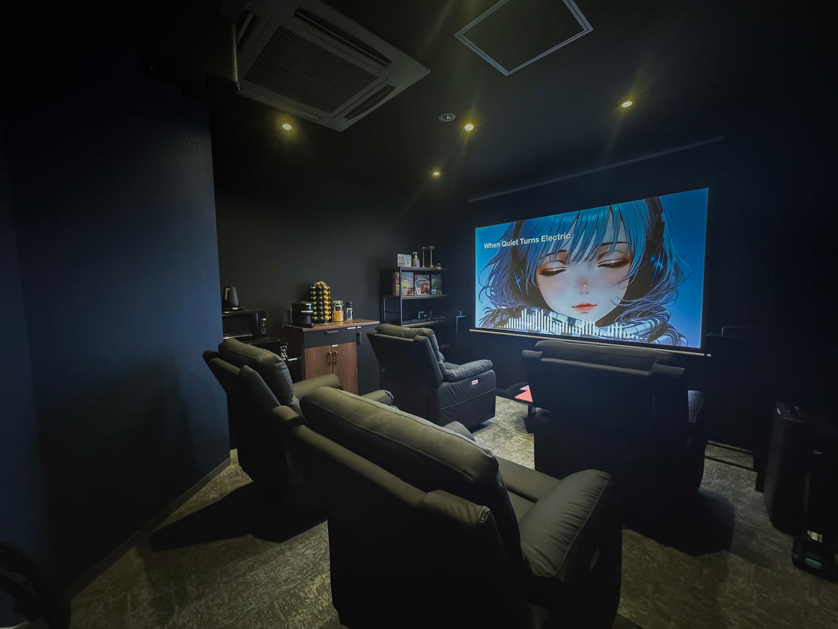 スペモシネマ🎬駅徒歩4分🚶‍♀️ゴミ無料🆓プロジェクター🎥デート💓映画鑑賞🎬774_SpemoCINEMA西船橋の写真1