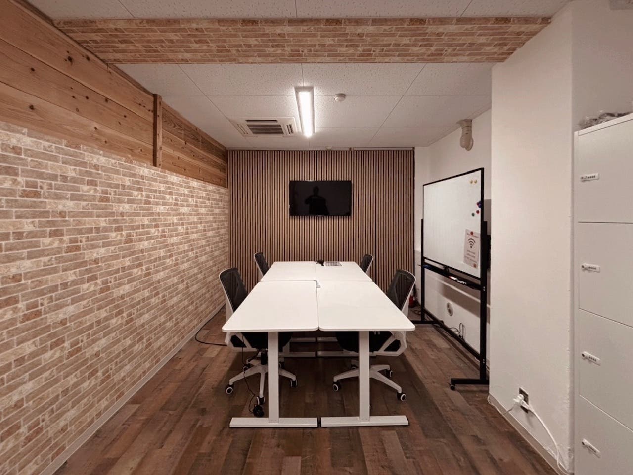 【駅近】緑地公園駅から徒歩1分「オレンジワーク緑地公園店 会議室A」の写真2