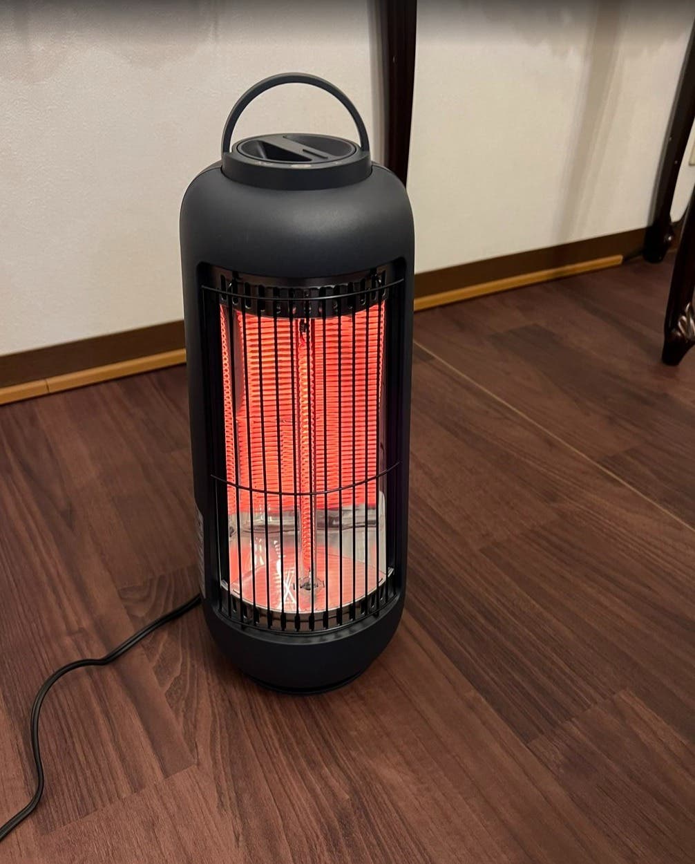 【横浜駅7分】ネイルデスク入荷🌟/電気ヒーター設置😊/完全個室/1階/手動昇降ベッド（有孔）/室内トイレ付/Rainbowの写真3