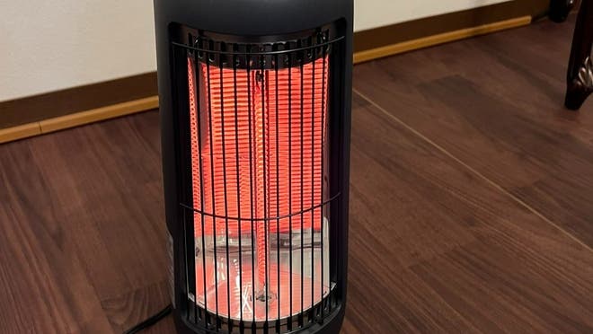 【横浜駅7分】ネイルデスク入荷🌟/電気ヒーター設置😊/完全個室/1階/手動昇降ベッド(有孔)/室内トイレ付/Rainbowの写真3