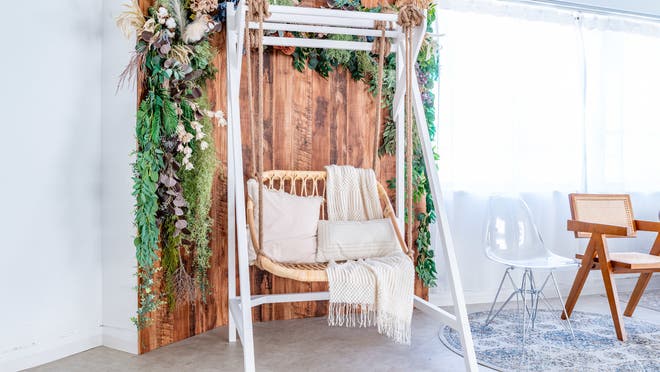 飯田橋駅2分|自然光 × 二面採光 × アーチ × 白壁 × 植物 × ブランコ|土足OK|24時間OKの写真5