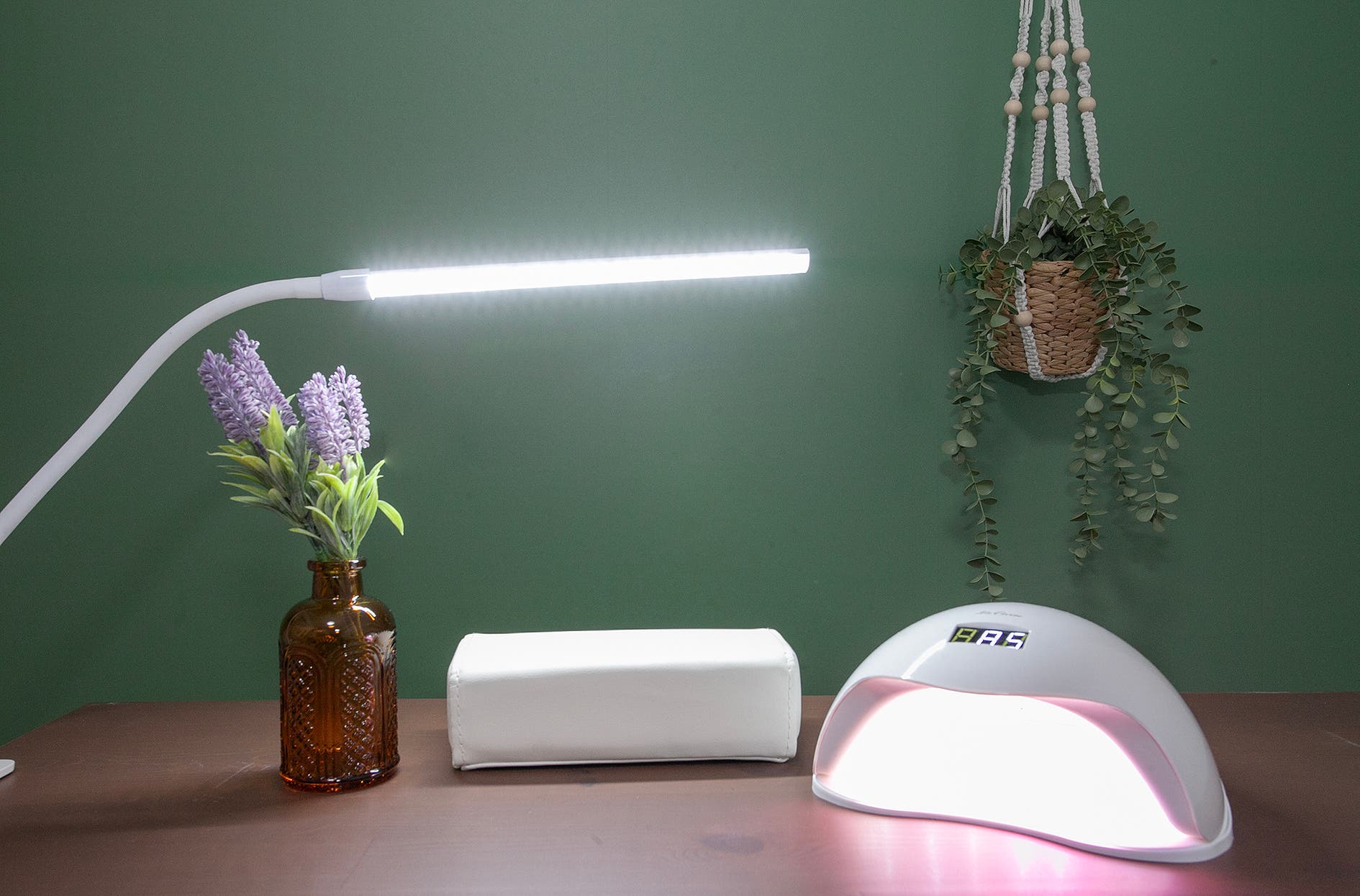 【NEW　OPEN】シックで落ち着いた空間で特別な時間をの写真11