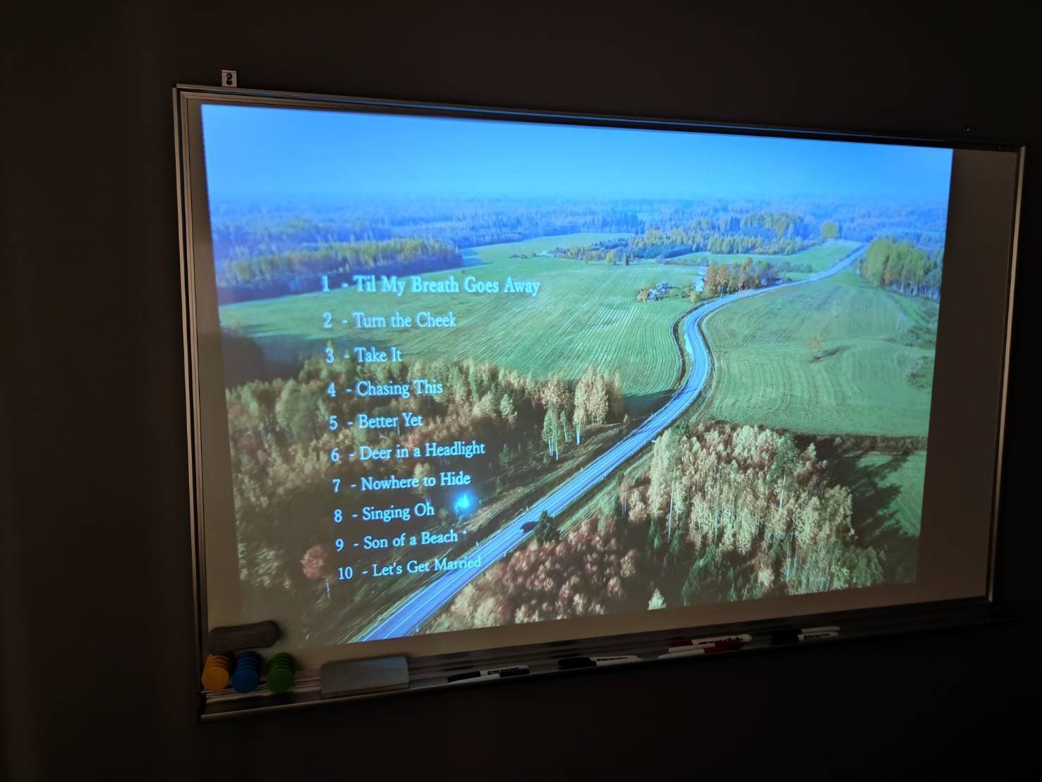 【カフェ風会議室】飲食物持込OK、ゴミ処理無料✨コピー10枚,WiFi,プロジェクター無料🎥長時間利用はドリンクサービス有🥤の写真15