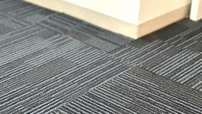 新宿高島屋からすぐ!気軽に24時間使えるシンプルなレンタルスペース・電子タバコ可・施術ベッド有りの写真12