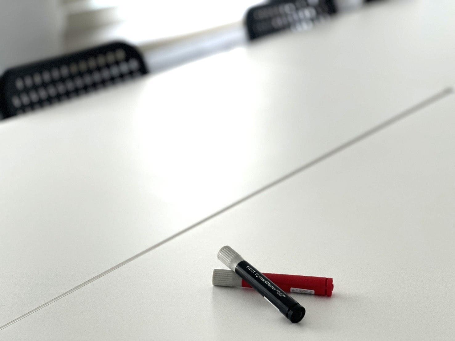 新宿高島屋からすぐ！気軽に24時間使えるシンプルなレンタルスペース・電子タバコ可・施術ベッド有りの写真6