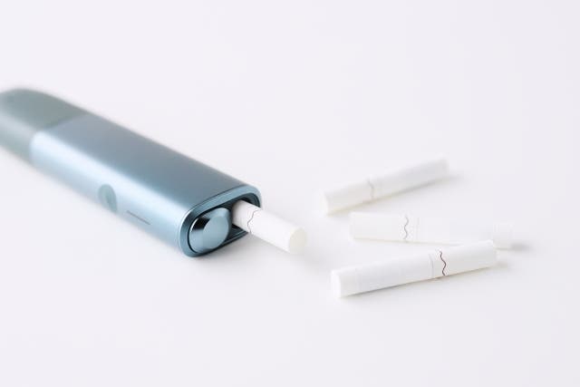 新宿高島屋からすぐ！気軽に24時間使えるシンプルなレンタルスペース・電子タバコ可・施術ベッド有りの写真4