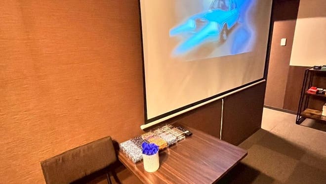 【FAMILYPOT 横浜桜木町店】桜木町駅徒歩5分 本格ポーカーテーブル、ボードゲームもあるパーティ向けバリ風スペースの写真8