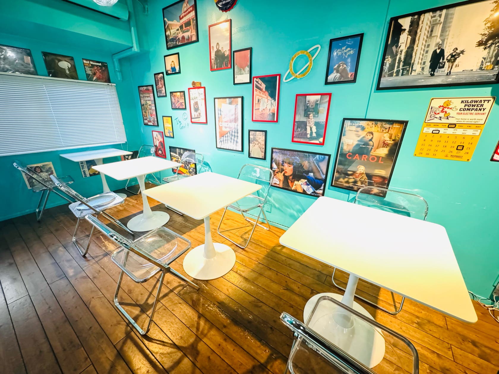 飲食持ち込みOK｜少人数パーティーや交流会にもおすすめ！ 商店街立地で買い出し便利｜気軽に集まれるカフェスペースの写真3