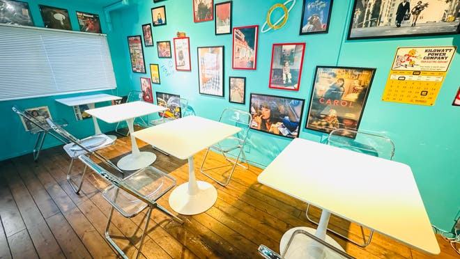 飲食持ち込みOK|少人数パーティーや交流会にもおすすめ! 商店街立地で買い出し便利|気軽に集まれるカフェスペースの写真3