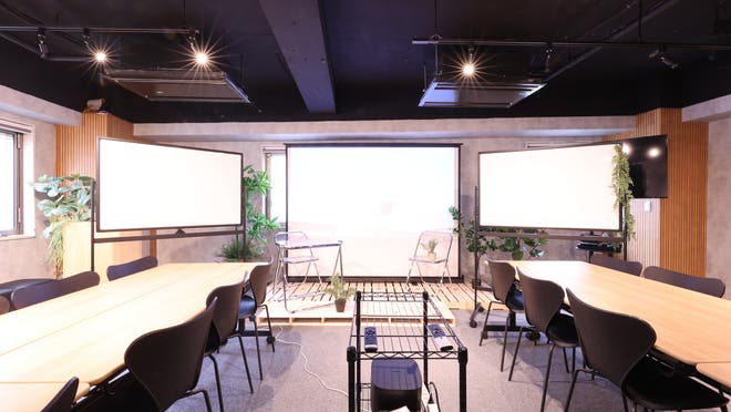 #エヌティGoburin2nd【新宿三丁目】忘年会🤶駅徒歩2分/席数84立食90名飲食/120㌅画面/会議/セミナーの写真5