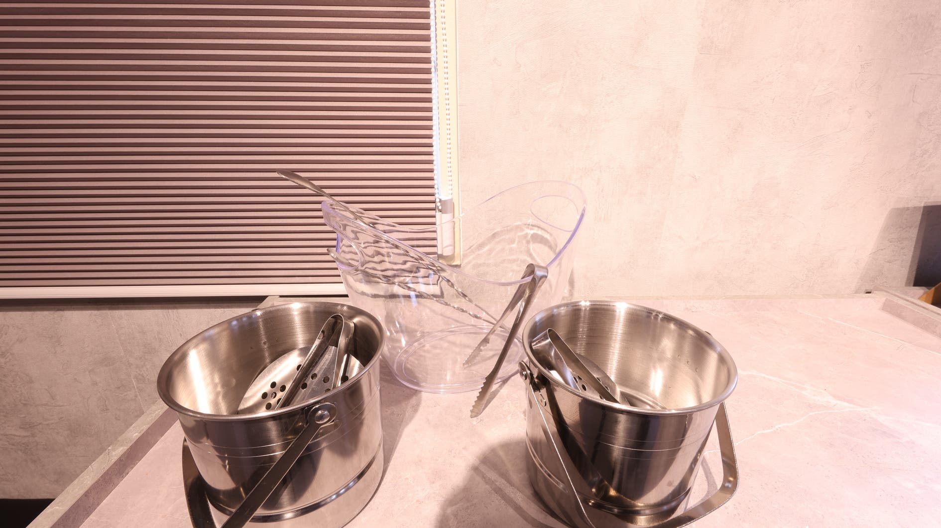 #エヌティGoburin2nd【新宿三丁目】忘年会🤶駅徒歩2分/席数84立食90名飲食/120㌅画面/会議/セミナーの写真26