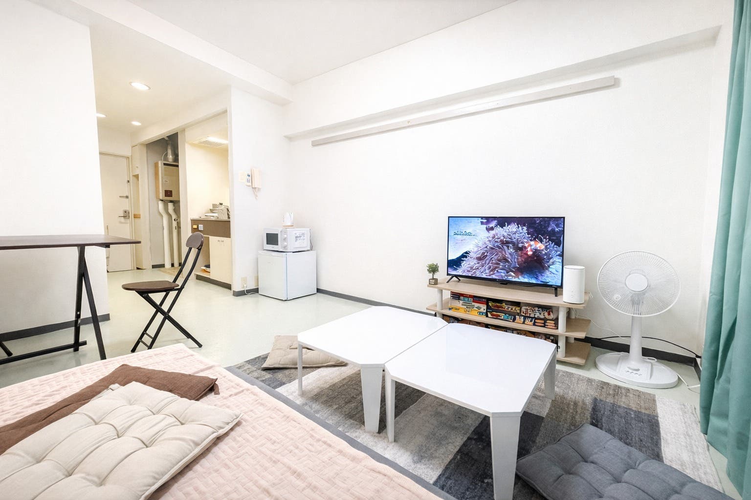 1分で着いて、すぐ乾杯。丸の内のパーティ部屋の写真4