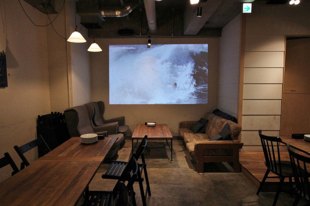 【六本木・麻布十番】駅徒歩5分！吹き抜けのある開放的なレストランを貸切！日中の子連れママ会にもおすすめ！の写真12