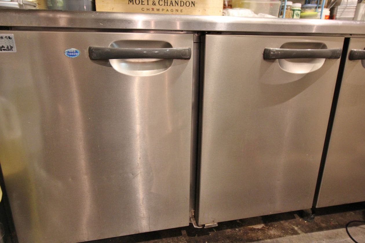 【六本木・麻布十番】駅徒歩5分！吹き抜けのある開放的なレストランを貸切！日中の子連れママ会にもおすすめ！の写真20