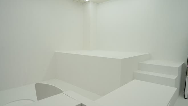 【リニューアル50%OFF実施中】真っ白カフェ風のレンタルスペース!撮影、物販、一日カフェなんでも出来ます!の写真1