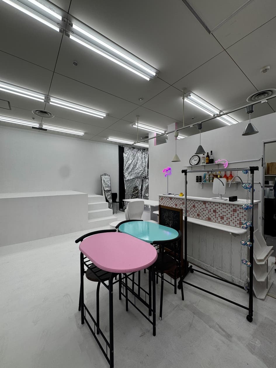 【リニューアル50%OFF実施中】真っ白カフェ風のレンタルスペース！撮影、物販、一日カフェなんでも出来ます！の写真5