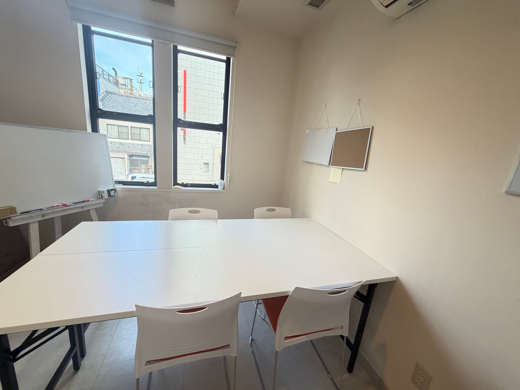 松山市駅徒歩２分のレンタルスペースの写真1