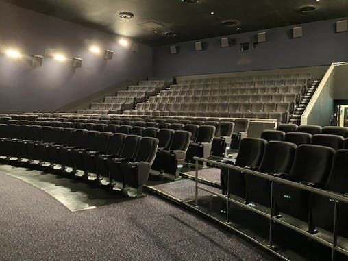 【岸和田 233席】映画館で、会社説明会、株主総会、講演会の企画はいかがですか？の写真2