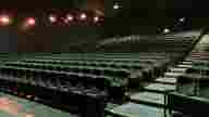 【稲沢 397席】映画館で、会社説明会、株主総会、講演会の企画はいかがですか?の写真2