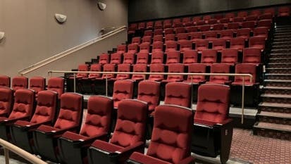 【豊橋 100席】映画館で、会社説明会、株主総会、講演会の企画はいかがですかの写真2