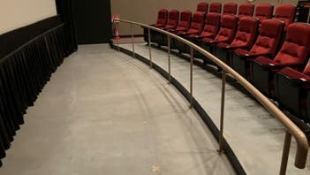 【豊橋 100席】映画館で、会社説明会、株主総会、講演会の企画はいかがですかの写真3