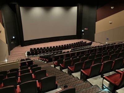 【豊橋 356席】映画館で、会社説明会、株主総会、講演会の企画はいかがですか？の写真1