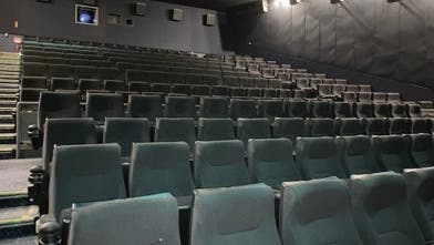 【阿久比 288席】映画館で、会社説明会、株主総会、講演会の企画はいかがですか?の写真2