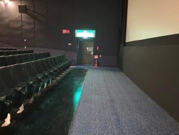 【阿久比 204席】映画館で、会社説明会、株主総会、講演会の企画はいかがですか？の写真3