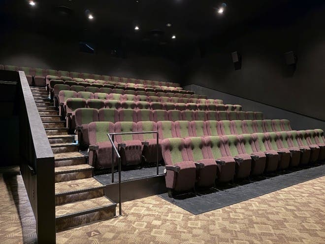 【岡崎 131席】映画館で、会社説明会、株主総会、講演会の企画はいかがですか？の写真2