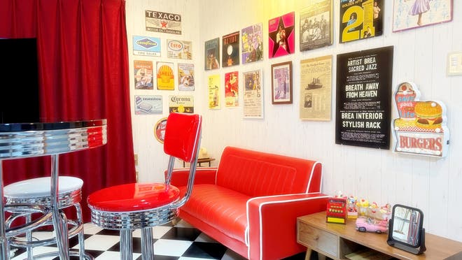 瀬戸内海 糸崎港至近、アメリカンポップな撮影スタジオ。パーティー利用もどうぞ♪の写真2