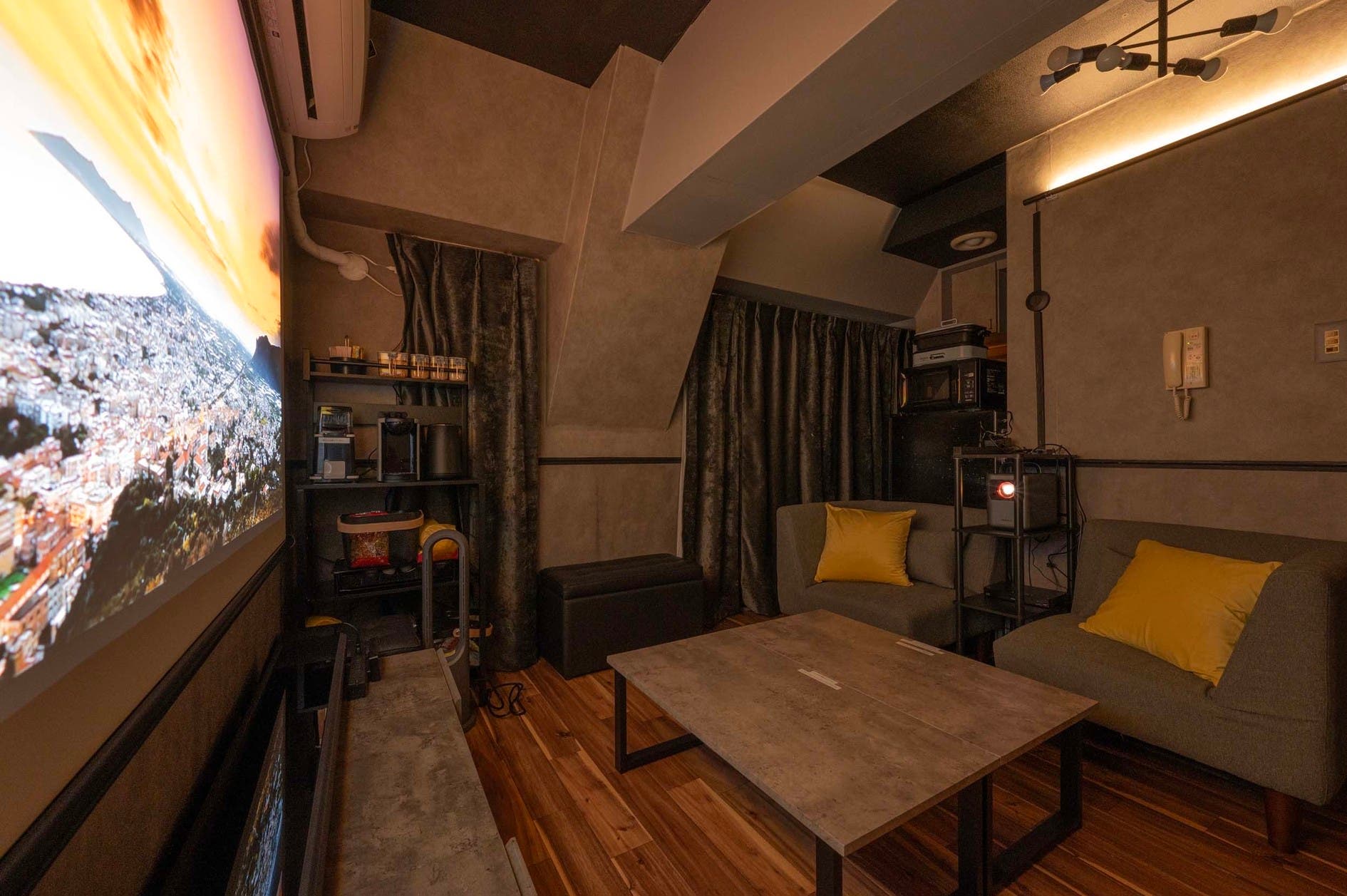 セレコレ🌳価格破壊💰最大10名🉐ドンキ5分🐧ｼｱﾀｰ✨ﾌﾟﾛｼﾞｪｸﾀ📽️映画🐈‍⬛デート💓nifty新宿の写真4