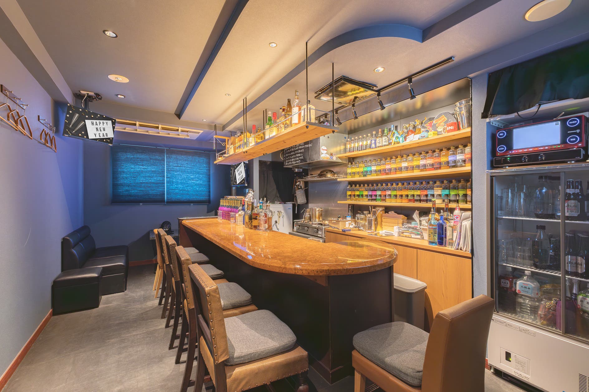 【神戸三宮駅徒歩5分】 レンタルバー_frank　バーカウンター付き！🍺【新年会＆忘年会🎍】の写真1