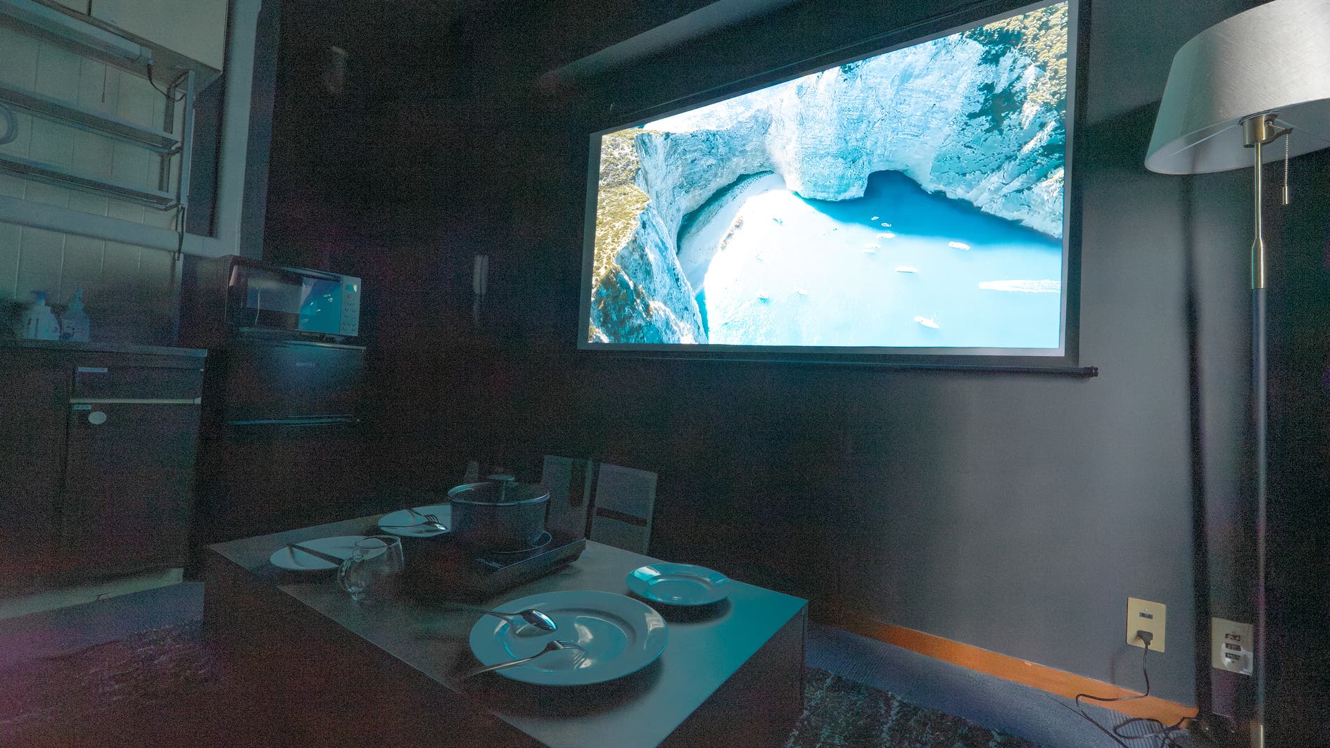 スペモ🎬駅徒歩10秒🚶‍♀️プロジェクター🎦スクリーン🎞️映画鑑賞🍿ゲーム🎮️デート💖816_CINEMA福岡天神の写真11