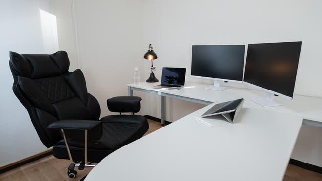 湯島駅1分。マルチモニタで捗るおこもり作業!ちょうどサイズの31㎡!最大9名!作業・ミーティング・小会議・ミニセミナーに!の写真12