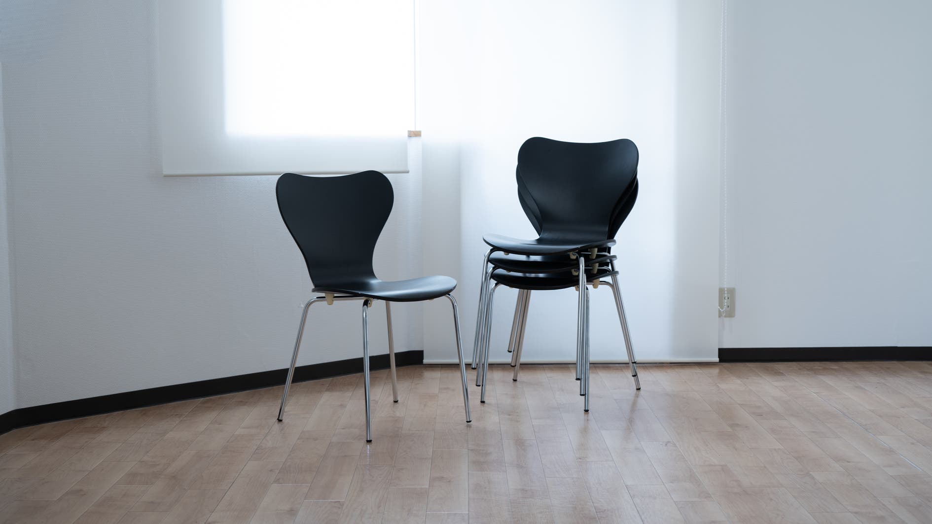 湯島駅1分。マルチモニタで捗るおこもり作業！ちょうどサイズの31㎡！最大9名！作業・ミーティング・小会議・ミニセミナーに！の写真16