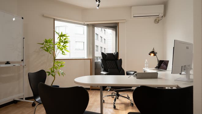 湯島駅1分。マルチモニタで捗るおこもり作業!ちょうどサイズの31㎡!最大9名!作業・ミーティング・小会議・ミニセミナーに!の写真14