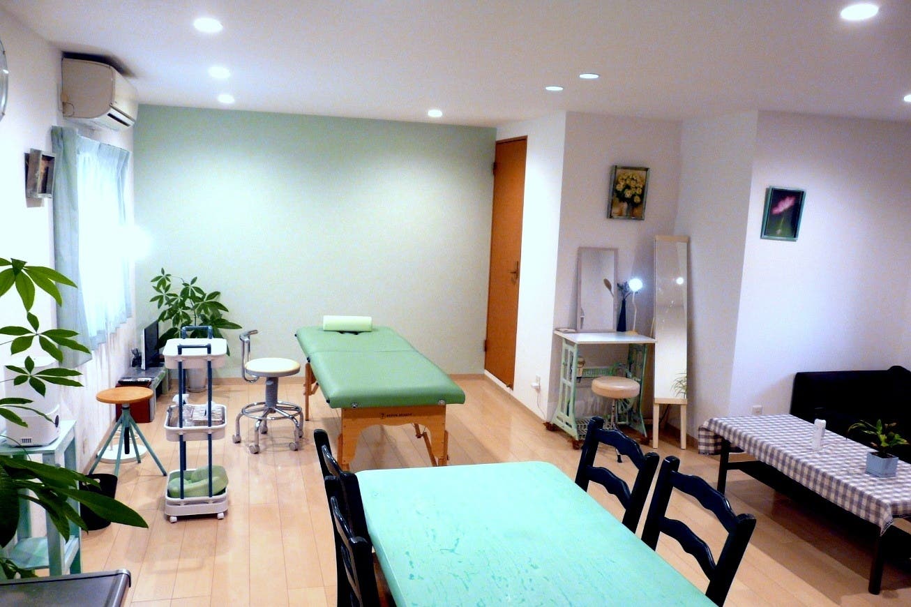 【女性限定】 エステ・ネイル・リラクゼーション・占い・着付け等の短期出店に最適な隠れ家風レンタルスペースの写真9