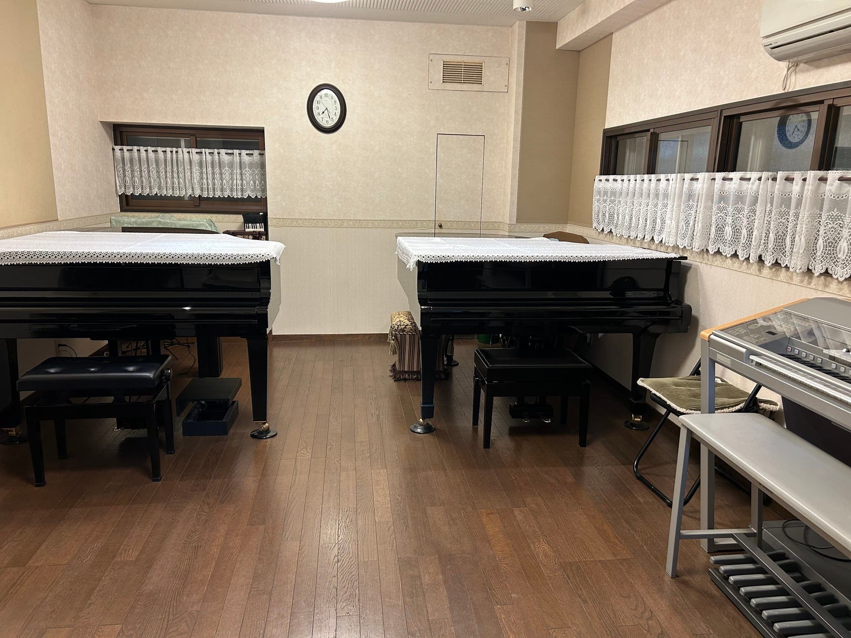 三鷹駅徒歩３分！女性がゆったりくつろげるサロン風貸しスタジオの写真9