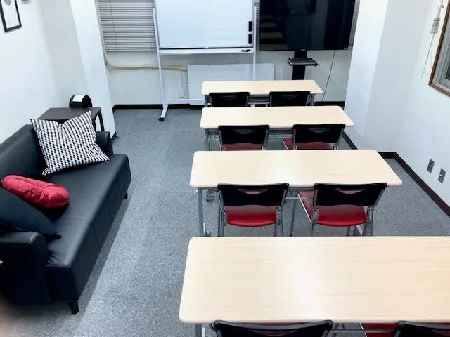 神保町 5分 / 水道橋・お茶の水 7分 / Wi-Fi NURO光 /50型TVモニター/ボードゲームの写真2