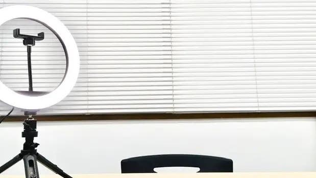 神保町 5分 / 水道橋・お茶の水 7分 / Wi-Fi NURO光 /50型TVモニター/ボードゲームの写真6