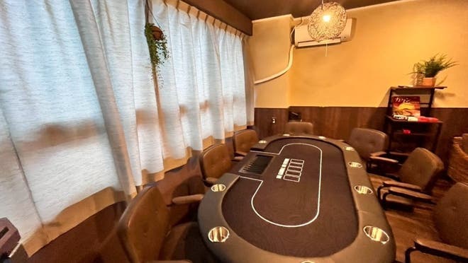 【FAMILYPOT 淀屋橋店】淀屋橋駅7分肥後橋駅3分 ポーカー、ボードゲームの写真5