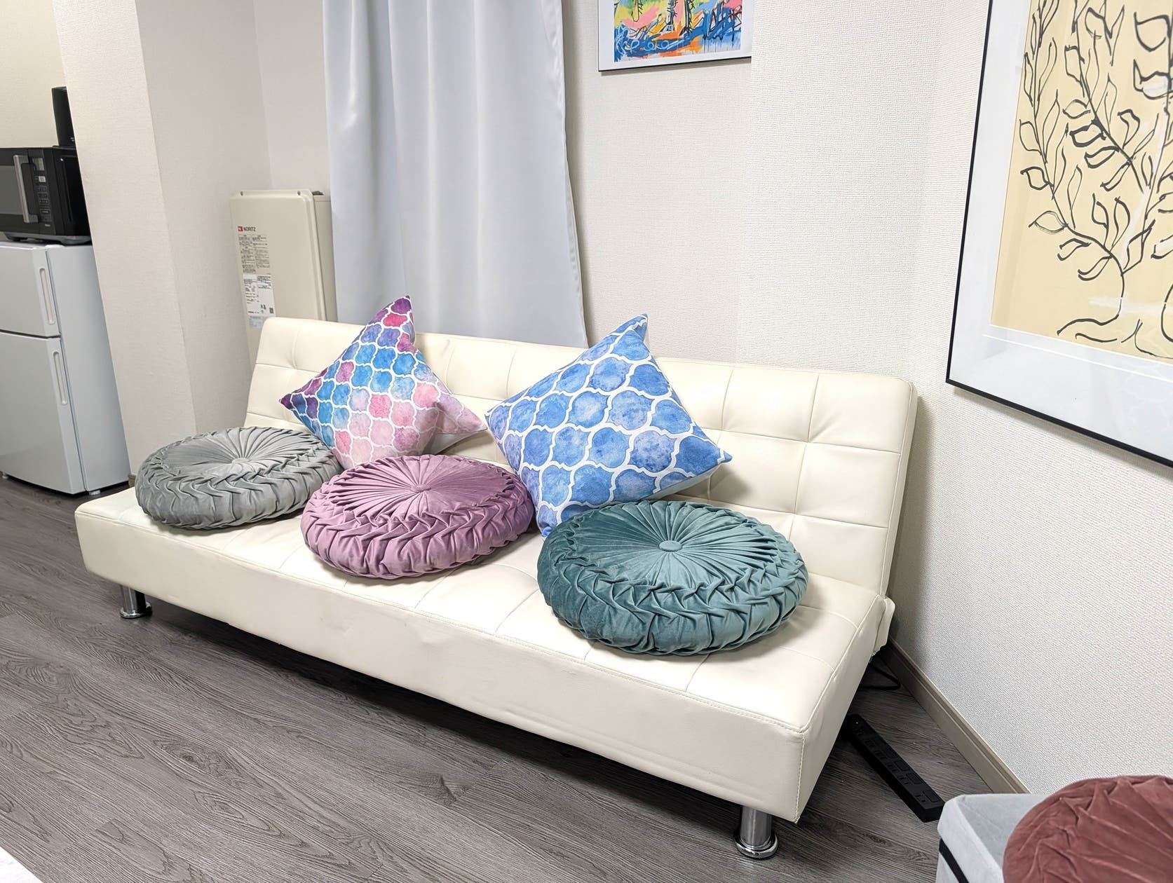 パーティルーム 市川駅2分｜65型4Kで映画鑑賞◎｜クリスマス🎄/おうちデート/女子会/推し活/誕生日会/忘年会/クリスマス会の写真3