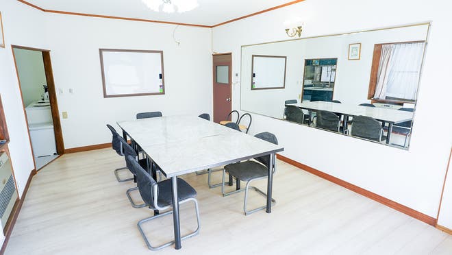 最大20名0K 2部屋貸切 用途多様 キッチン完備、プロジェクター、高速WI-Fiなど設備充実のマルチスペース。の写真1