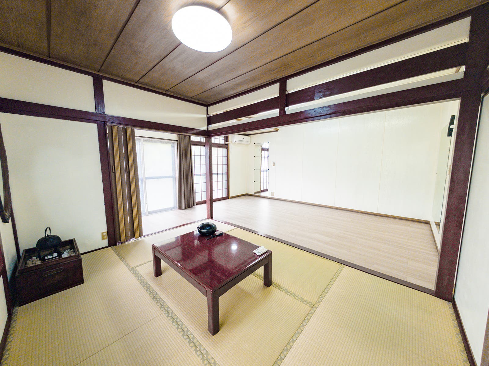 最大20名0K ２部屋貸切　用途多様　キッチン完備、プロジェクター、高速WI-Fiなど設備充実のマルチスペース。の写真4