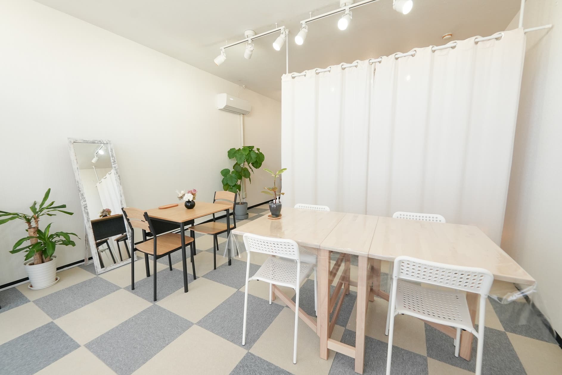 サロンベッドあり！お話会やカウンセリングにもおすすめ【駐車場あり】の写真1