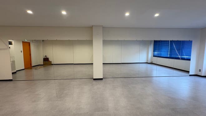 12/31Newオープン【五条駅徒歩8分】広々50㎡!長方形型で使いやすい★ダンス・ヨガ・演劇・ポージングの写真6