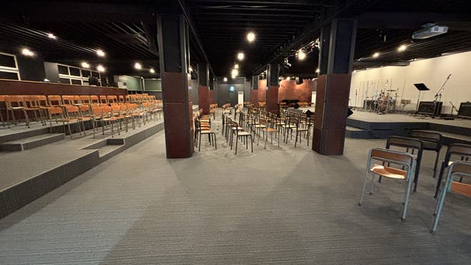 照明・音響設備を備え、300名規模のイベントもオペレーター対応でスムーズに開催可能!の写真6