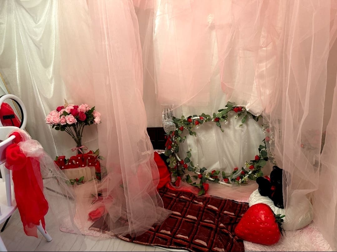 要町駅徒歩4分の可愛いレンタルスペース♡いちごのバレンタイン部屋🍓ポートレート撮影🤍コスプレ🤍推し活🤍女子会の写真4