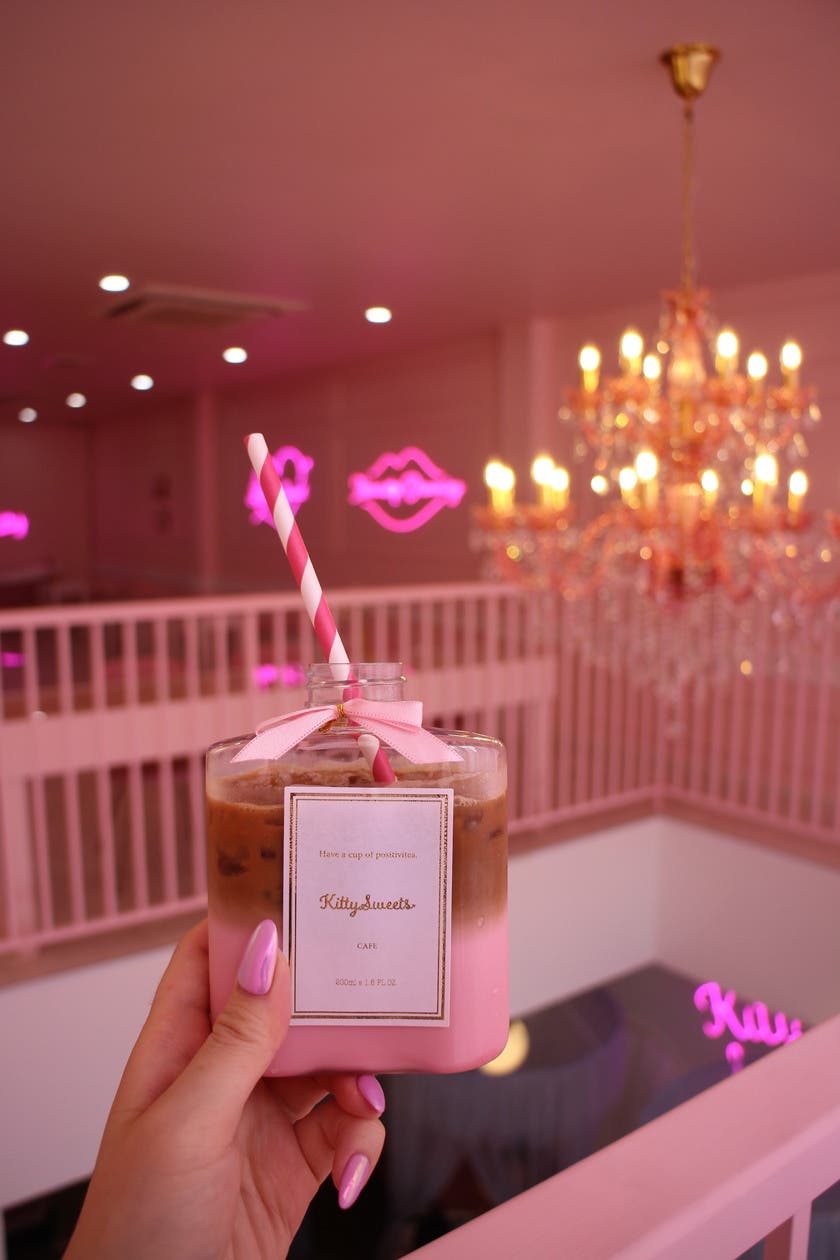 お姫様みたいなキラキラピンク可愛いカフェ＆スタジオ💗撮影会・推し活・コスプレ・ポップアップ🎀大阪・玉造・森ノ宮の写真9