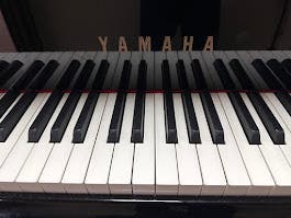 当日予約歓迎【名古屋駅近】名古屋駅近辺では希少なグランドピアノ有り｜防音室B｜レンタルスペースALBEの写真2